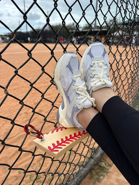 Fence Foot Rest – Carved Woodworks